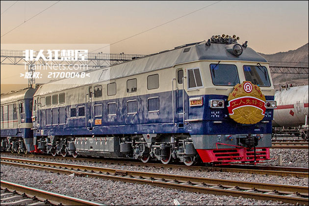 非人狂想屋 | 你的火车发源地 » DF4D型内燃机车